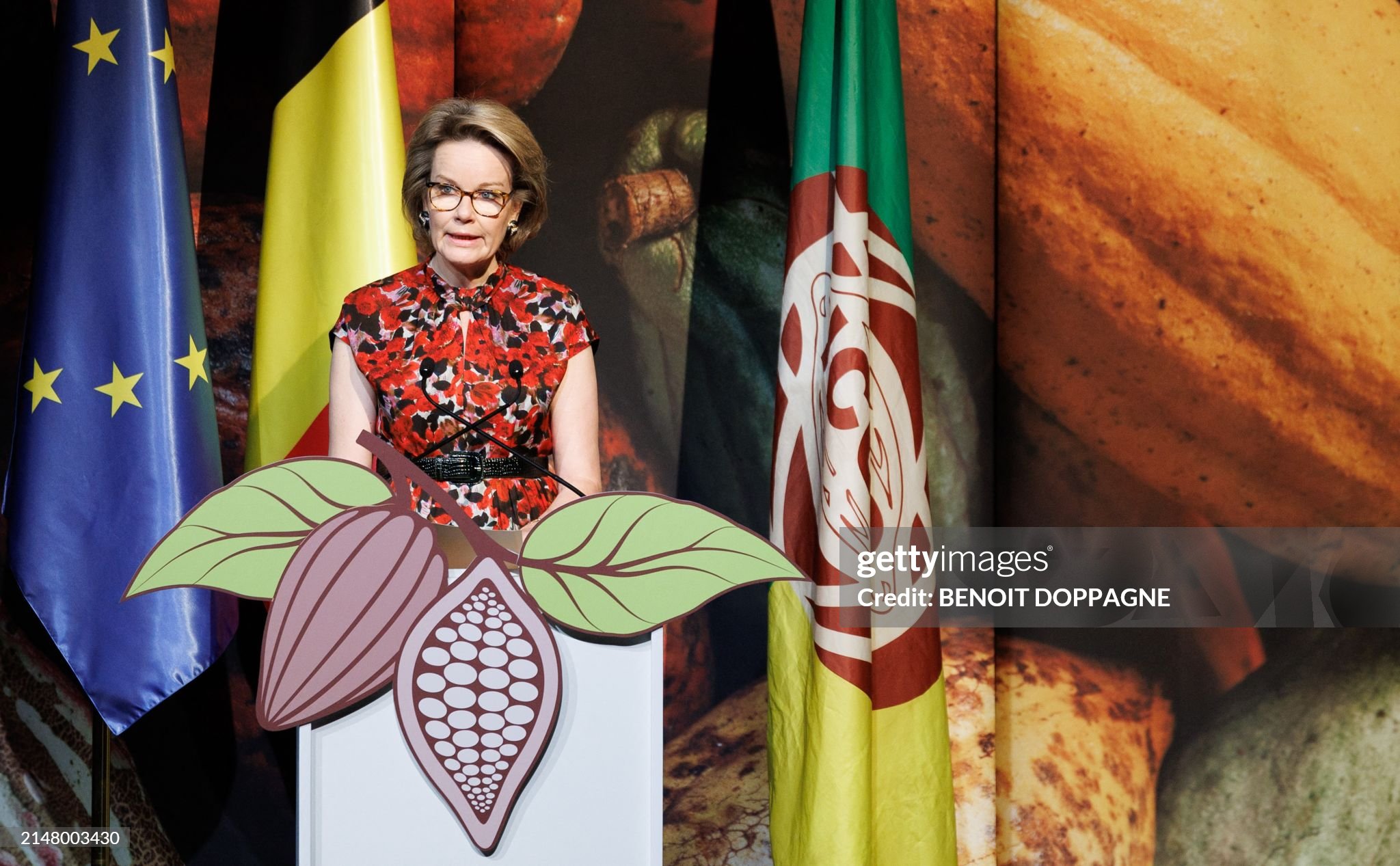 World Cocoa Conference 2024: Queen Mathilde raises Côte d’Ivoire farmer ...